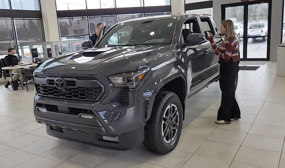 Underground 2024 Tacoma TRD Sport Dealer Walkthrough [Toyota of Kent ...