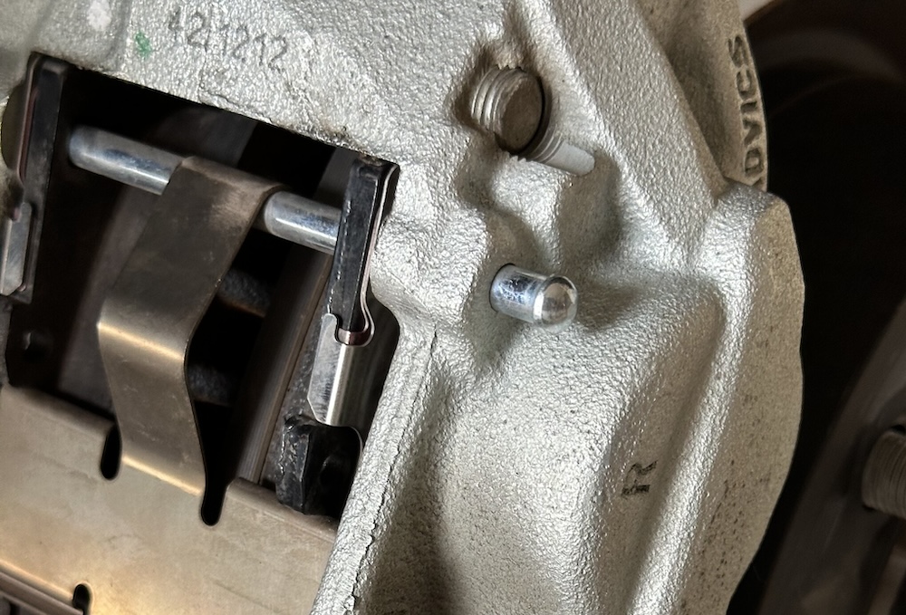 PSA: Check your Front Brake Calipers - Spring Clip Installed ...