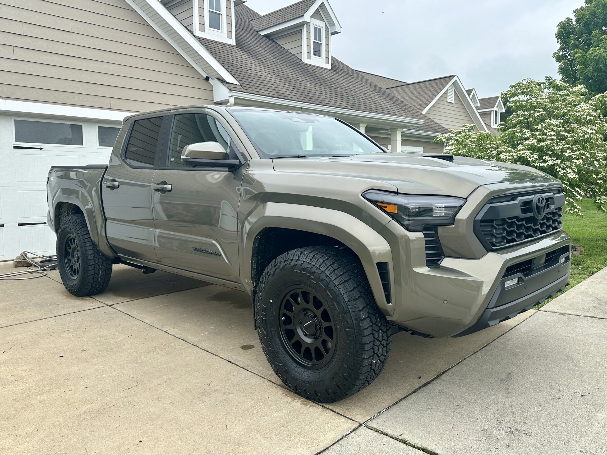 TRD_Patty's 2024 Bronze Oxide TRD Sport Premium Build : 34" Wildpeak ...