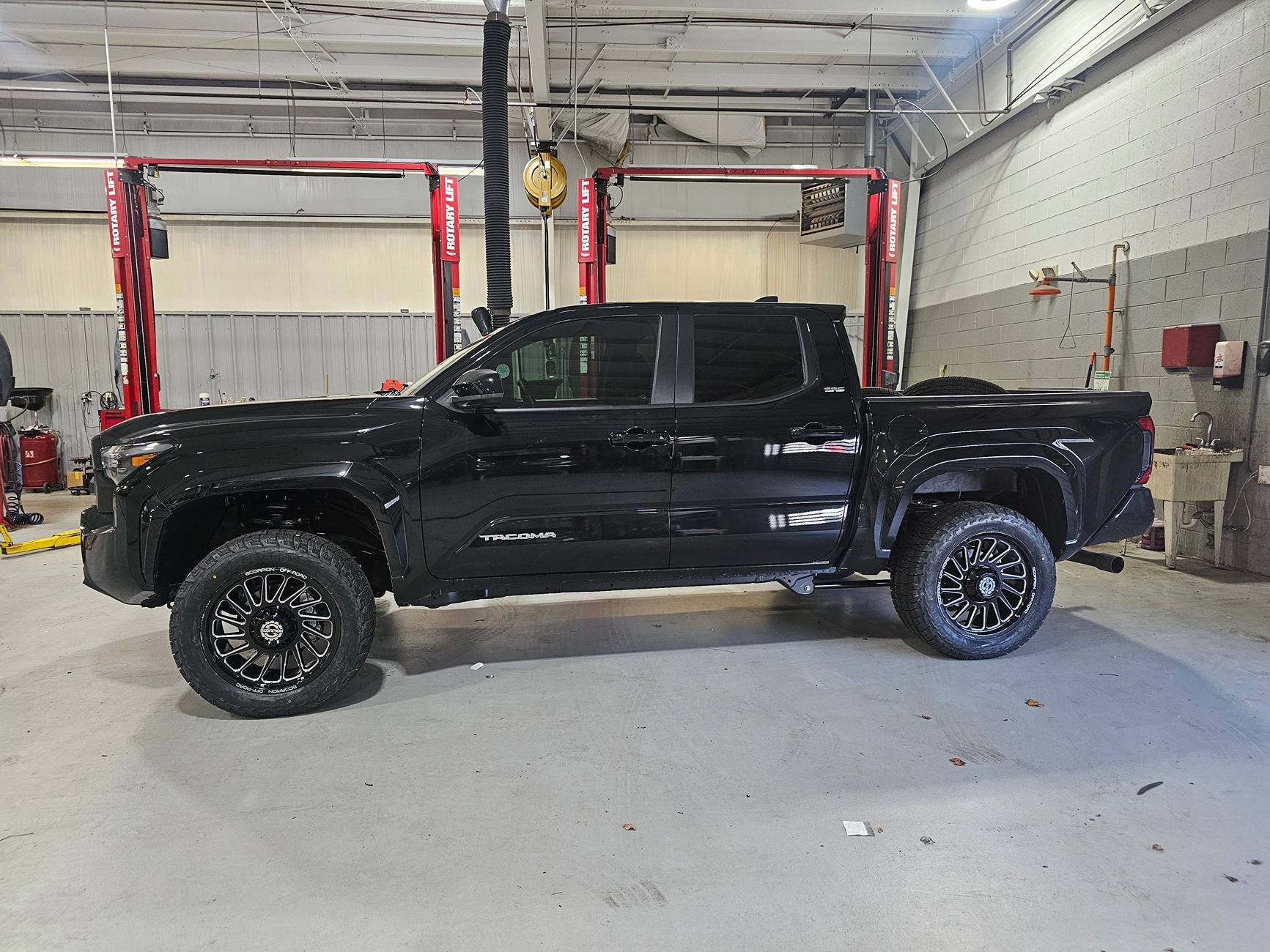 My Tacoma build: leveling kit, 20x9 on et12 Scorpion offroad rims ...