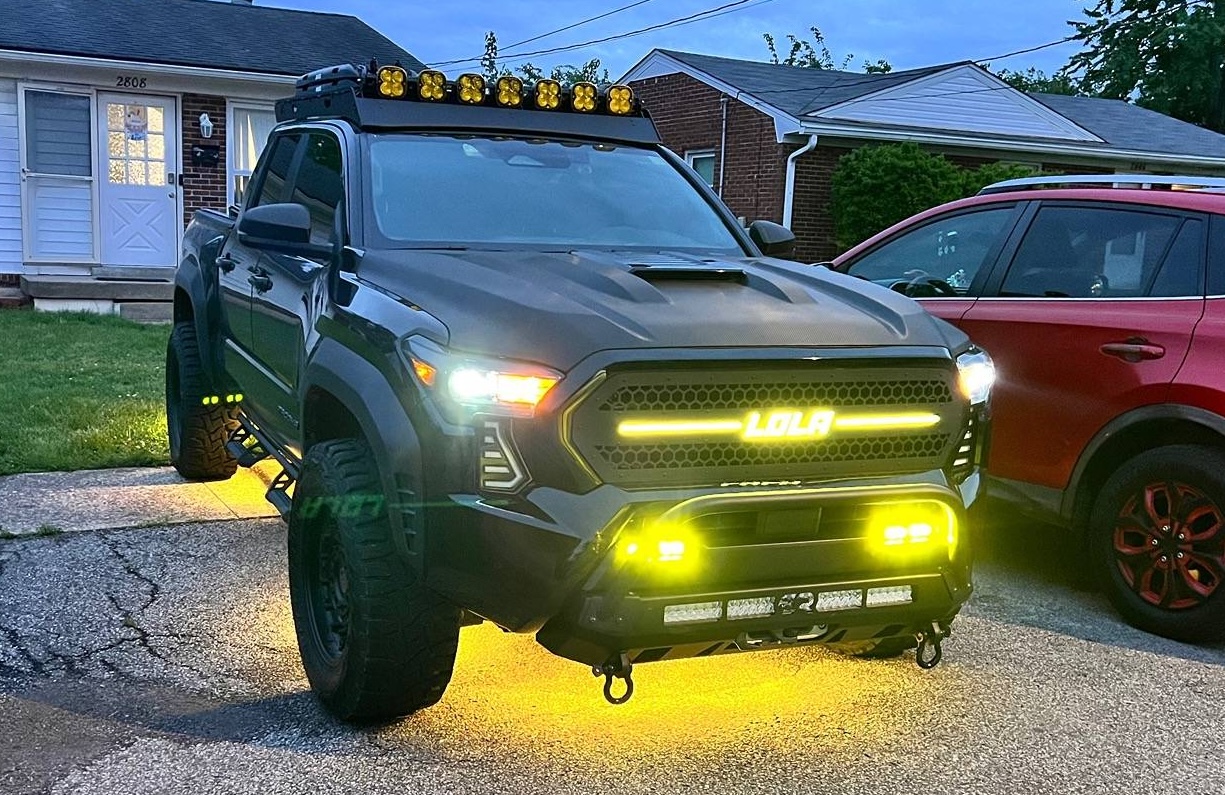 Lola Black Carbon Fiber Apocalypse proof build | 2024 Tacoma Forum (4th ...