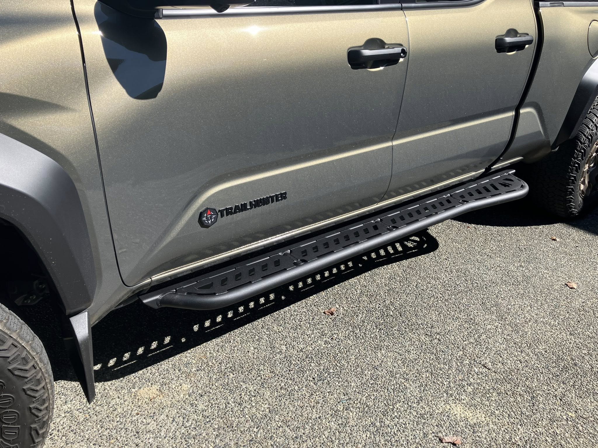 Greenlane Offroad Rock Sliders Installed on Long Bed Trailhunter | 2024 ...